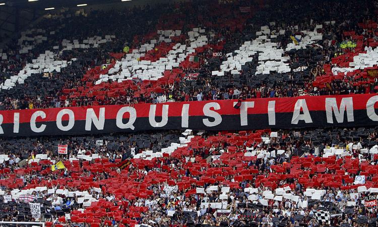 Il Milan Compie 117 Anni I Tifosi Fanno Gli Auguri Commentate Con I