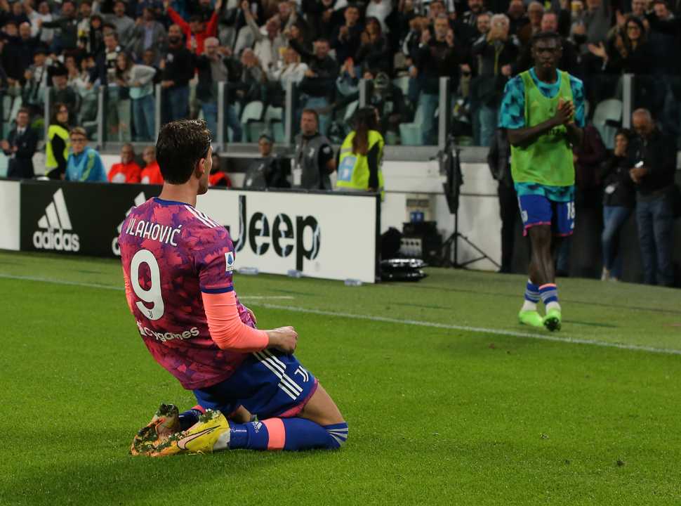 Juve Non Cè Solo Il Psg Su Vlahovic Mercato