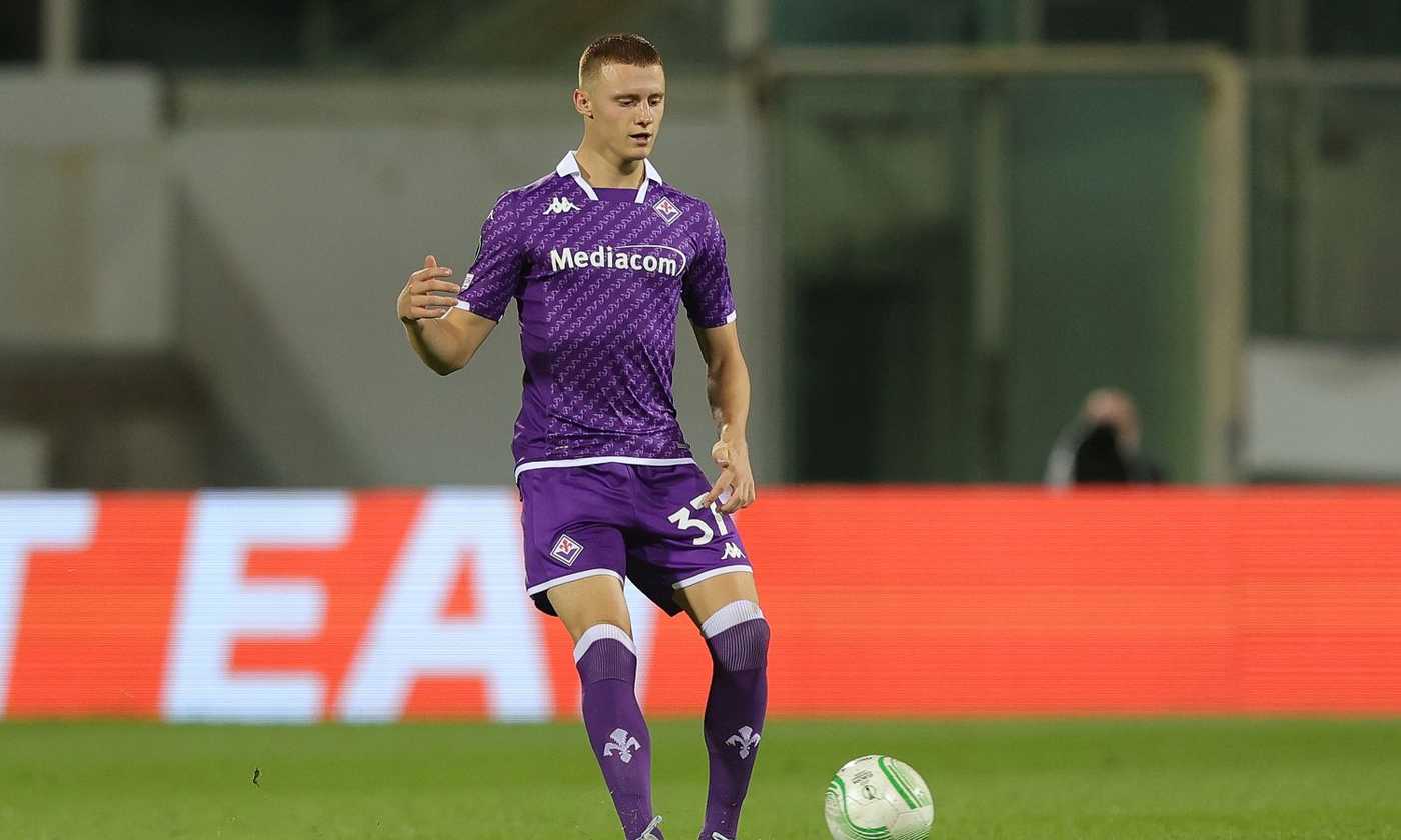Fiorentina, ufficiale il rinnovo di Comuzzo: "Palladino crede in me ...